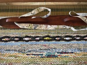 Tried and True: Rag Rug with Surprising Rosepath Inlay – Warped for Good