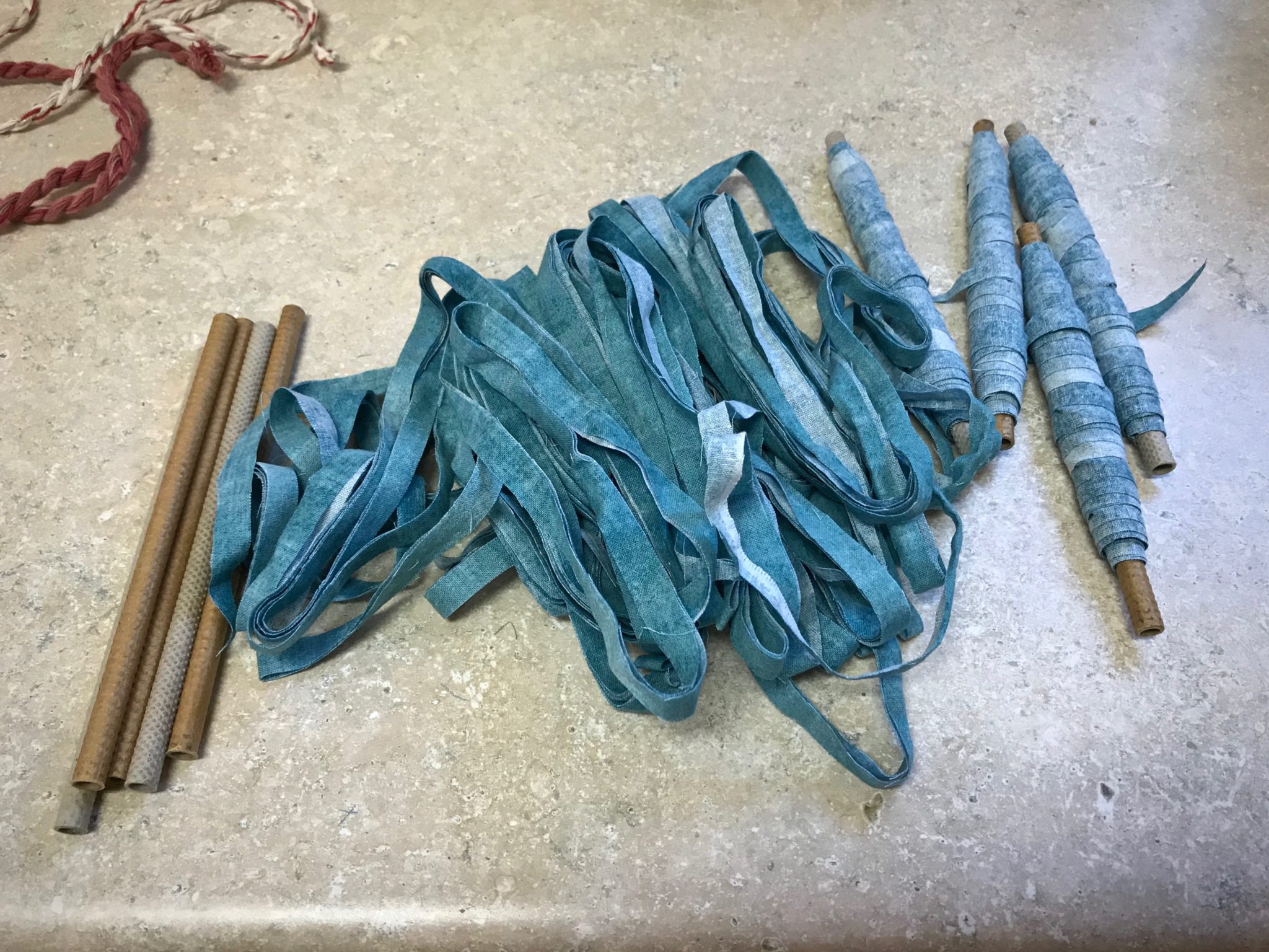 Tried and True: Use a Boat Shuttle for Rag Weaving – Warped for Good