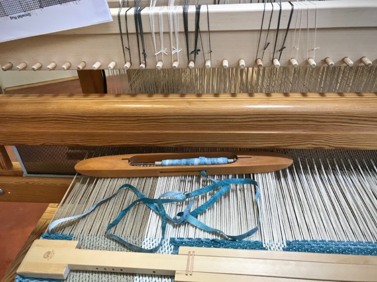 Tried and True: Use a Boat Shuttle for Rag Weaving – Warped for Good